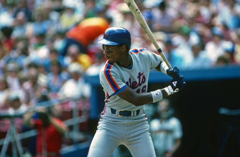 Baseball star Darryl Strawberry turns pro-Israel evangelical preacher ...
