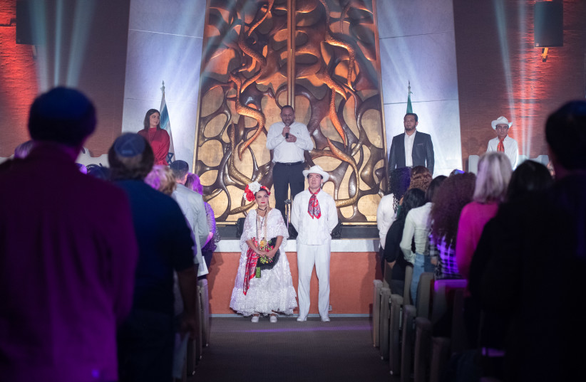 Jews and Christians sing together to celebrate 70 years of Israel ...