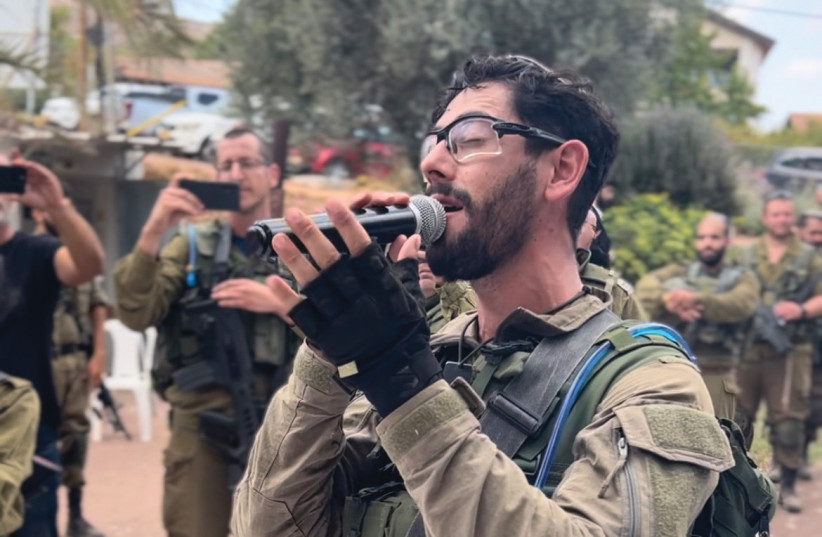 IDF soldier goes viral for singing at military wedding - Defense News ...