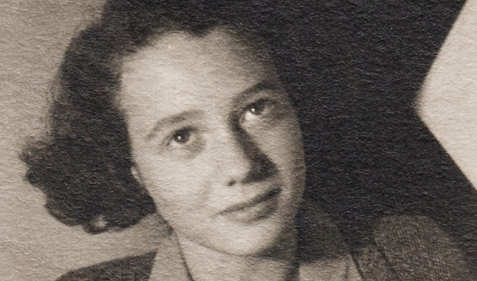 The girl who ran Auschwitz's secret library - The Jerusalem Post