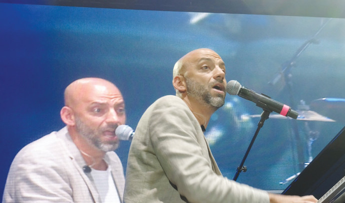 Army Radio celebrates 30 years of Gal-gal-gal Galatz - Israel Culture ...
