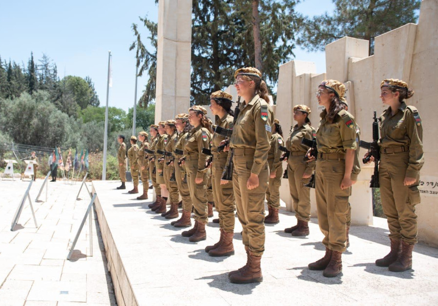 In a first, female tank crews deployed to Egyptian…