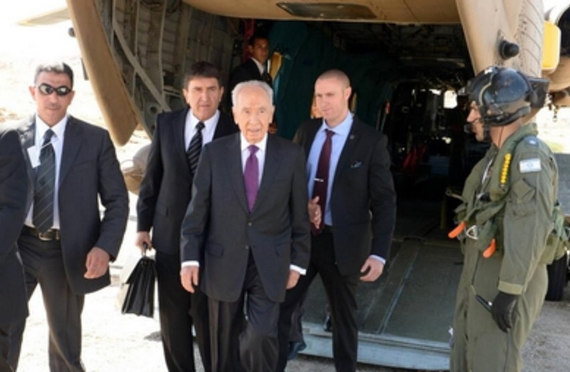 Peres: Abbas is Israel's partner for peace - The Jerusalem Post