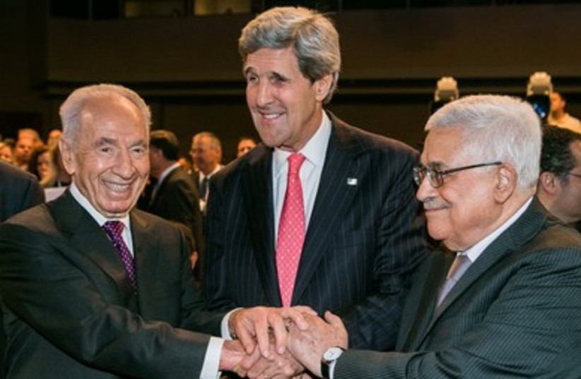 Peres: Abbas is Israel's partner for peace - The Jerusalem Post