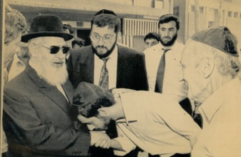 Hundreds of thousands turn out for funeral of Rabbi Ovadia Yosef - The ...