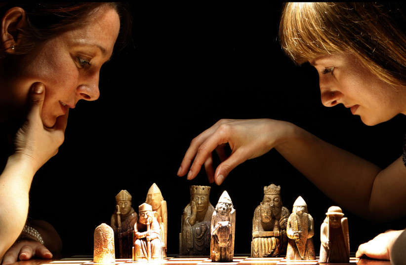 Israel's ‘Queen’s Gambit’: Young female chess players of the Jewish ...