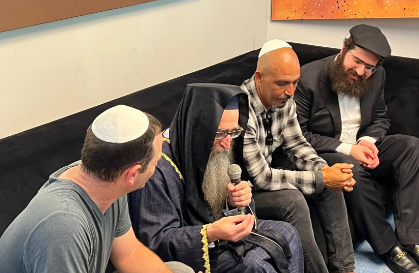Watch: Rabbi Pinto's talk in the home of a senior media celebrity - The ...