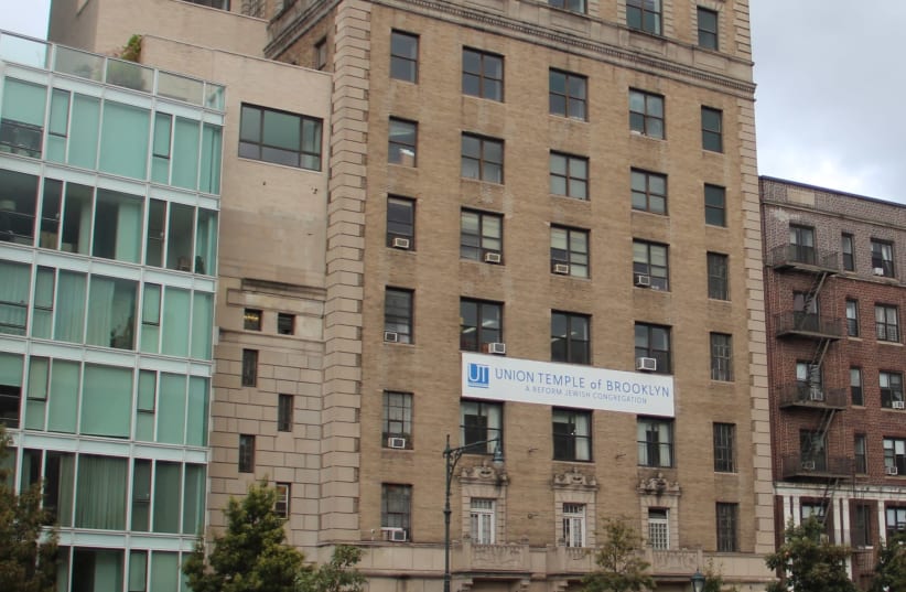 'Kill all Jews' graffiti discovered inside Brooklyn synagogue- N.Y ...