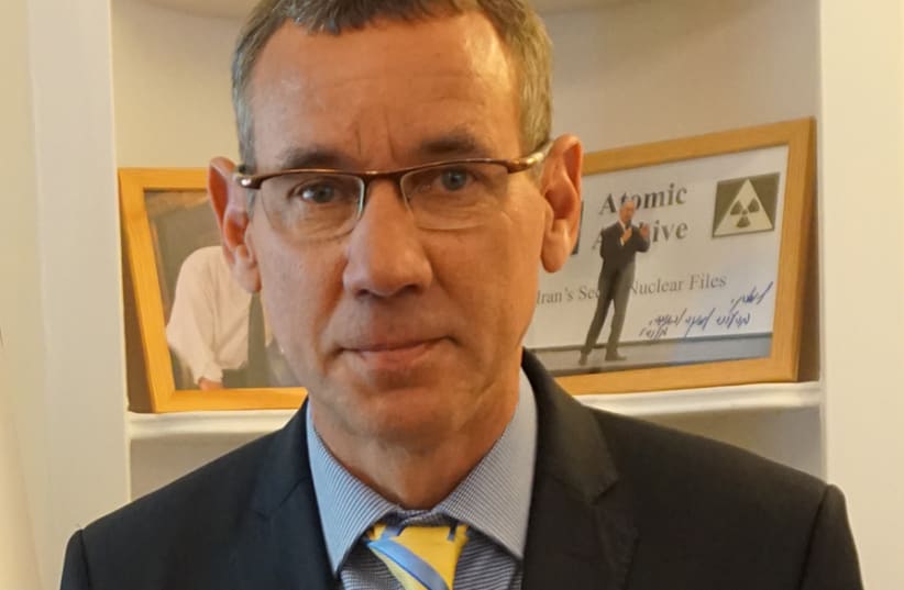 Netanyahu's foreign media spokesman Mark Regev to exit PMO - Israel ...