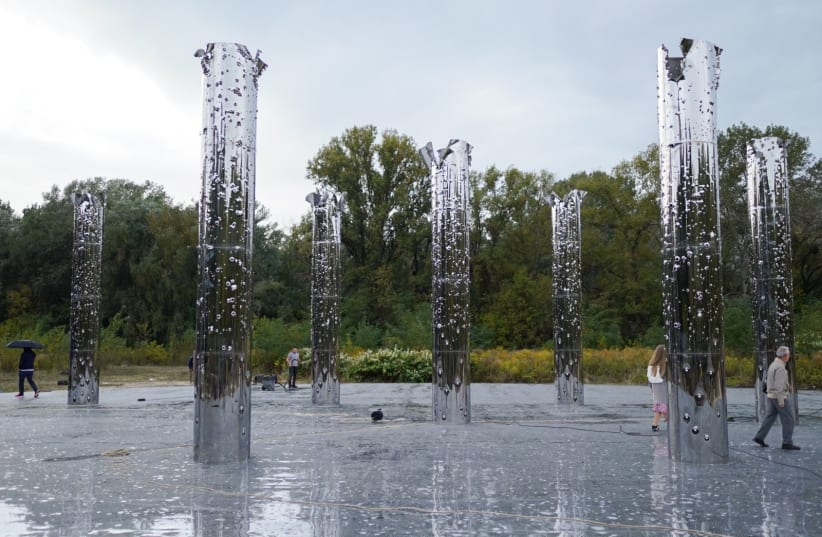 The Babyn Yar Massacre: 80 years later, there is a monument, memorial ...