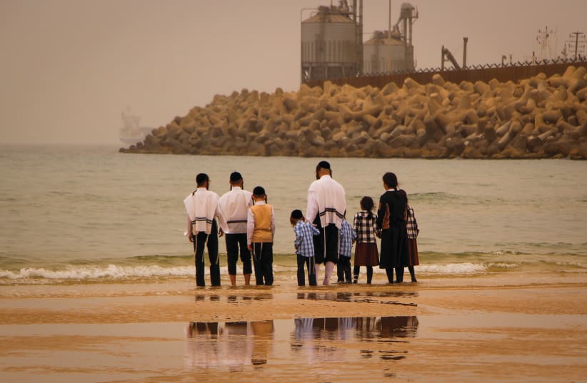 How are parents, adult children navigating religious differences? - The ...