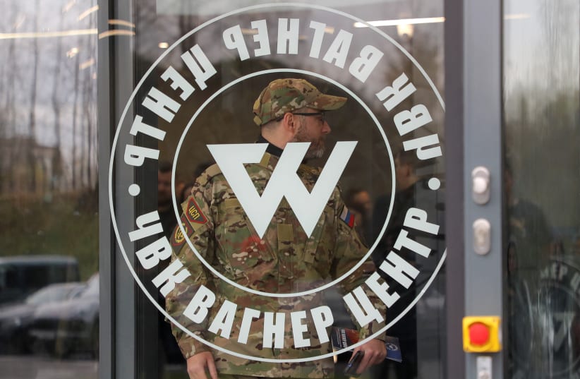Russia’s Wagner group recruiting mercenaries on Pornhub - report - The ...