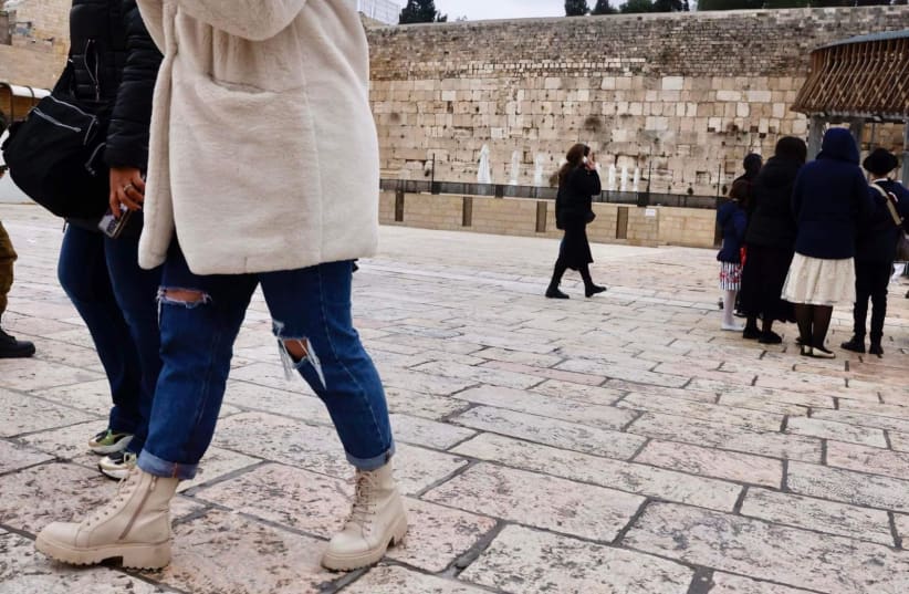 Gov't drops bill proposing penalty for immodestly dressed women at ...