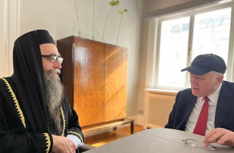 Closing a Circle - Rabbi Pinto to the Bank Manager: We Danced in Honor ...
