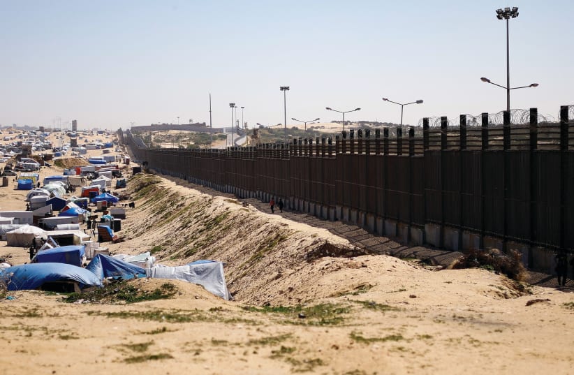 Egypt readies for incoming Palestinian refugees, and the costs ...