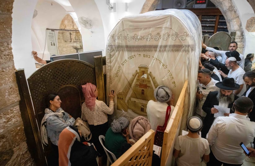Rachel Imeinu’s yahrzeit unites 200 Jerusalem women - Israel News - The ...